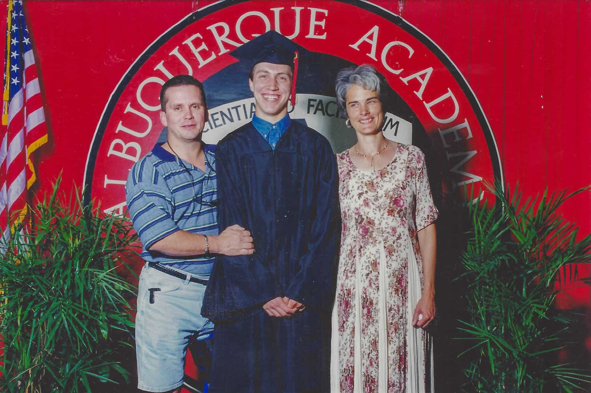 The Starfish Thrower: Mark Dimas ’98 Helped Found a Website That Has ...